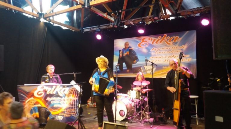 Biographie d'Erika – Un site utilisant S.P.T.J.A. a.s.b.l.